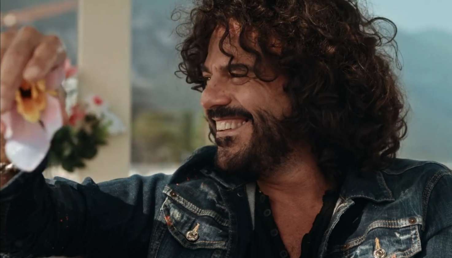 Francesco Renga presenta il nuovo singolo "Insieme. Grandi Amori"