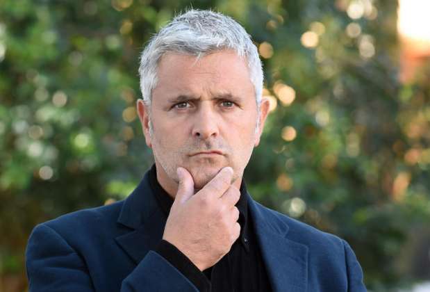 Enrico Lucci ex Le Iene entra nel team del TG satirico Striscia la notizia